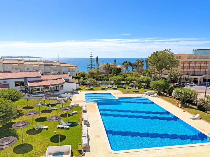 80 M² Apartment ∙ 1 Bedroom ∙ 4 Guests - Porches