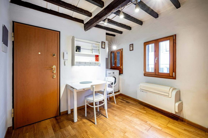 28 M² Ferienwohnung ∙ 1 Schlafzimmer ∙ 2 Gäste - Florenz