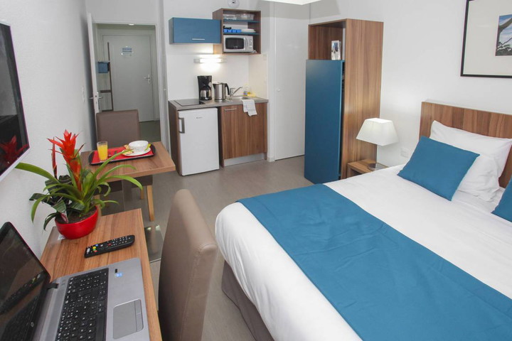 17 M² Hôtel ∙ 1 Chambre ∙ 2 Personnes - Saint-Jean-de-Braye