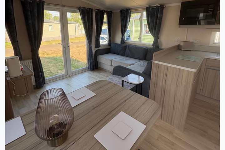 40 M² Cabin ∙ 1 Bedroom ∙ 6 Guests - Northampton