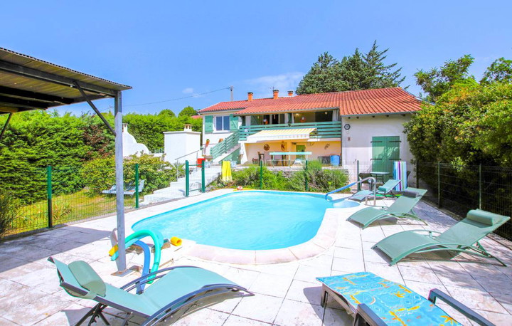 120 M² Maison De Vacances ∙ 2 Chambres ∙ 4 Personnes - Privas