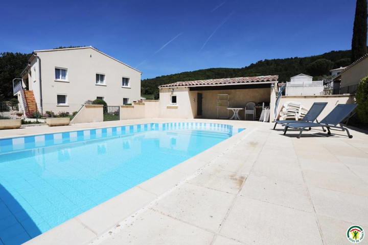 64 M² Gîte ∙ 1 Chambre ∙ 2 Personnes - Montélimar