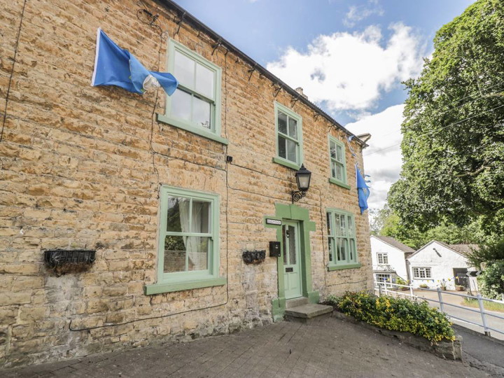 Cottage ∙ 4 Bedrooms ∙ 8 Guests - Bedale
