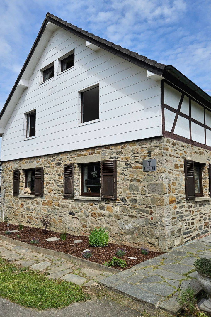 150 M² Ferienhaus ∙ 4 Schlafzimmer ∙ 9 Gäste - Monschau
