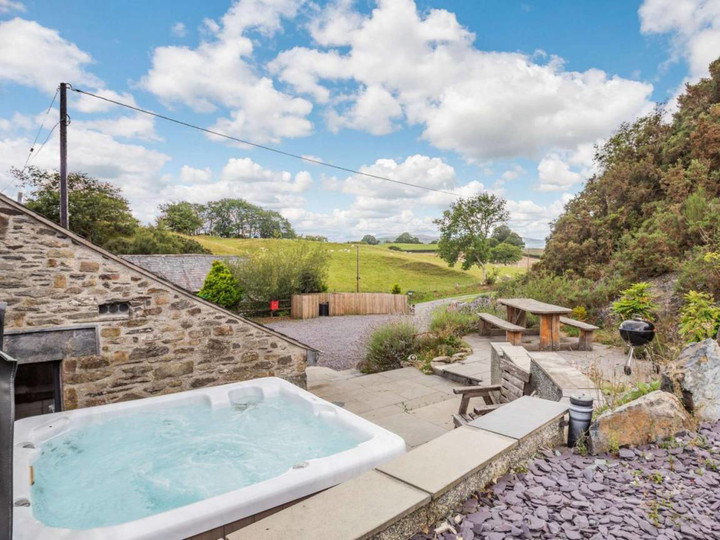 Cottage ∙ 4 Bedrooms ∙ 9 Guests - Betws-y-Coed