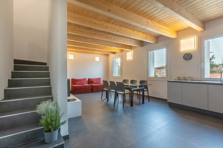 142 M² Apartment ∙ 3 Bedrooms ∙ 9 Guests - Ferrara