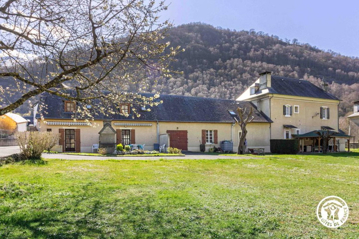 60 M² Gîte ∙ 2 Bedrooms ∙ 5 Guests - Lourdes