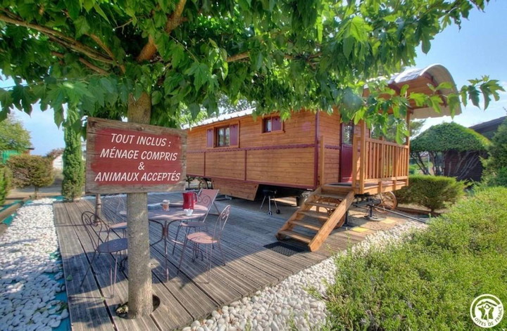 20 M² Gîte ∙ 1 Bedroom ∙ 4 Guests - Pérouges