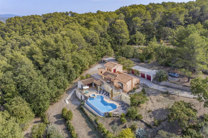 220 M² Villa ∙ 4 Chambres ∙ 10 Personnes - Draguignan