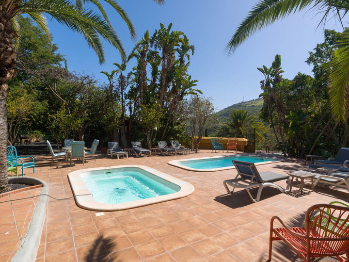 65 M² Casa Rural ∙ 2 Habitaciones ∙ 4 Huéspedes - Telde
