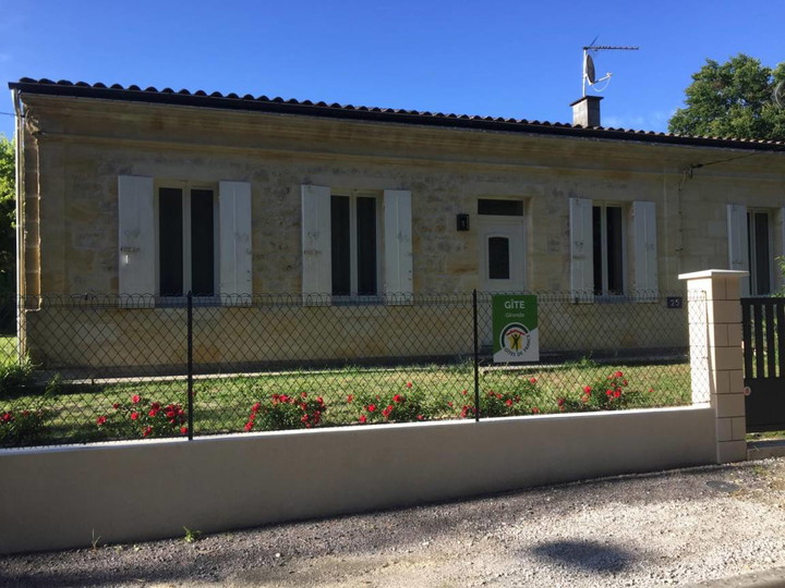 88 M² Gîte ∙ 3 Chambres ∙ 5 Personnes - Mérignac