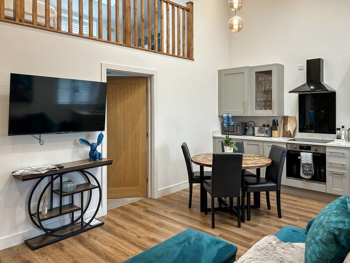 Cottage ∙ 2 Bedrooms ∙ 4 Guests - Chesterfield