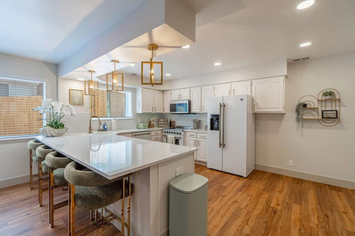 Apartment ∙ 3 Bedrooms ∙ 6 Guests - Reno