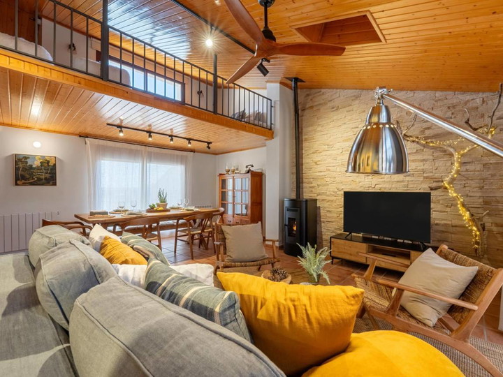 110 M² Apartment ∙ 3 Bedrooms ∙ 6 Guests - Siurana