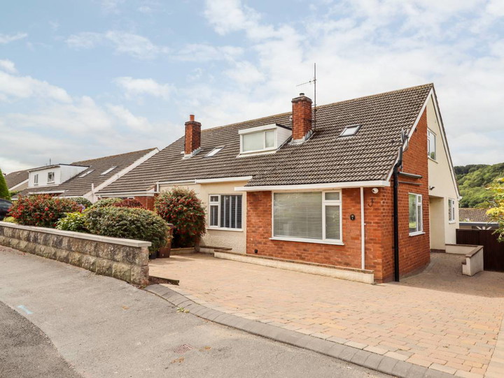 Cottage ∙ 4 Bedrooms ∙ 8 Guests - Conwy