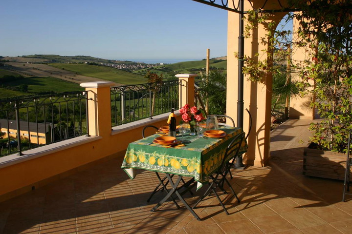 62 M² Casa Rural ∙ 2 Habitaciones ∙ 6 Huéspedes - Cupra Marittima
