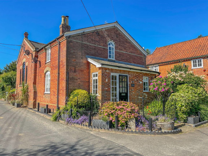 Cottage ∙ 2 Bedrooms ∙ 4 Guests - Woodbridge, UK
