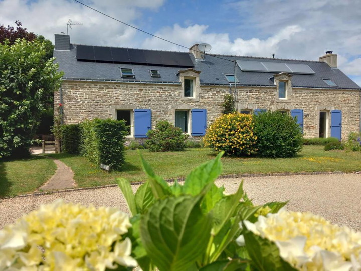 85 M² Gîte ∙ 3 Chambres ∙ 6 Personnes - Baud
