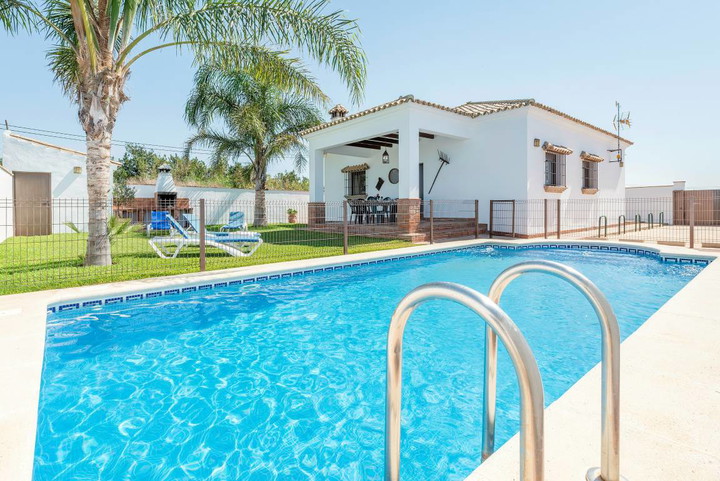 120 M² House ∙ 4 Bedrooms ∙ 8 Guests - Conil de la Frontera