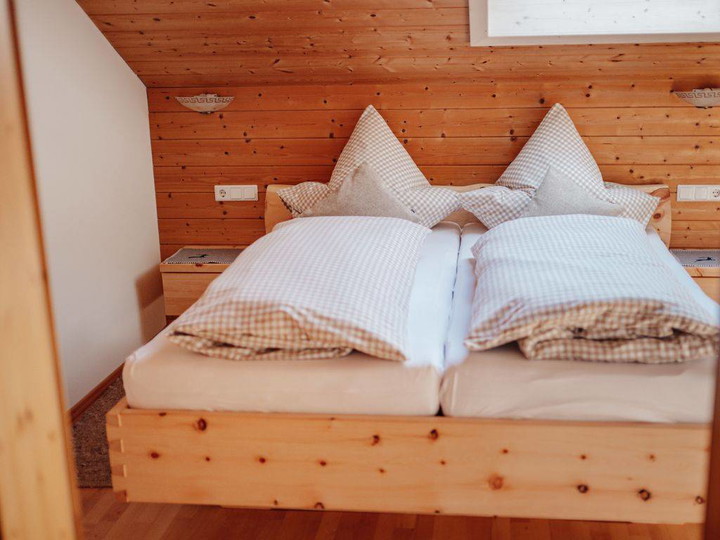 80 M² Apartment ∙ 1 Bedroom ∙ 4 Guests - Holzkirchen