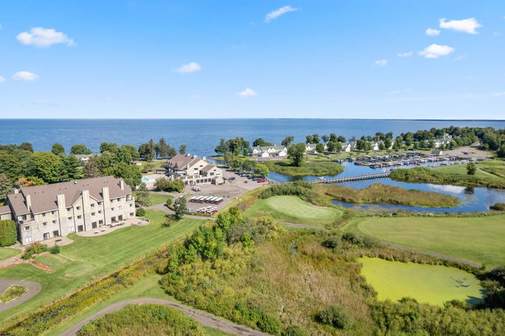 Condo ∙ 2 Bedrooms ∙ 6 Guests - Minnesota