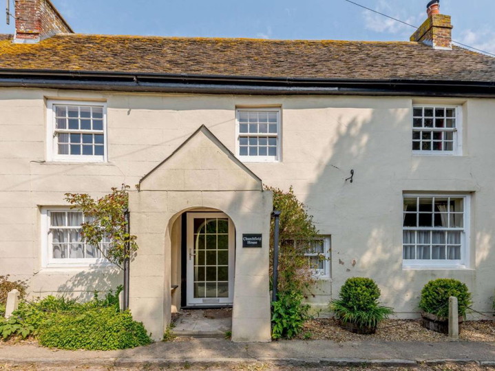 Cottage ∙ 5 Bedrooms ∙ 9 Guests - Lulworth Cove