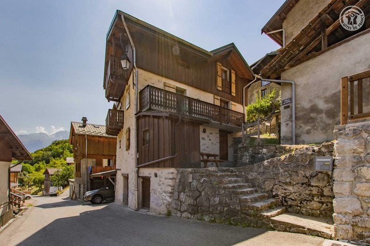 146 M² Gîte ∙ 3 Bedrooms ∙ 8 Guests - Courchevel, France