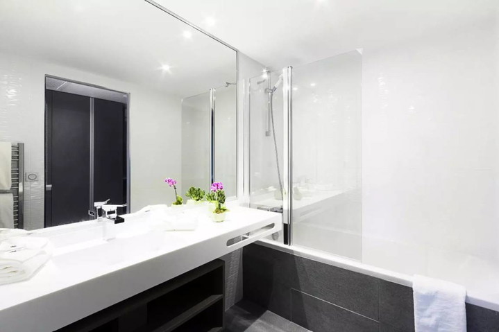 24 M² Hôtel ∙ 1 Chambre ∙ 2 Personnes - Cornebarrieu