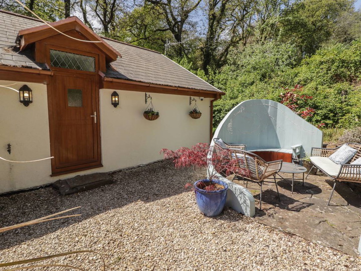 Cottage ∙ 1 Bedroom ∙ 2 Guests - Bridgend