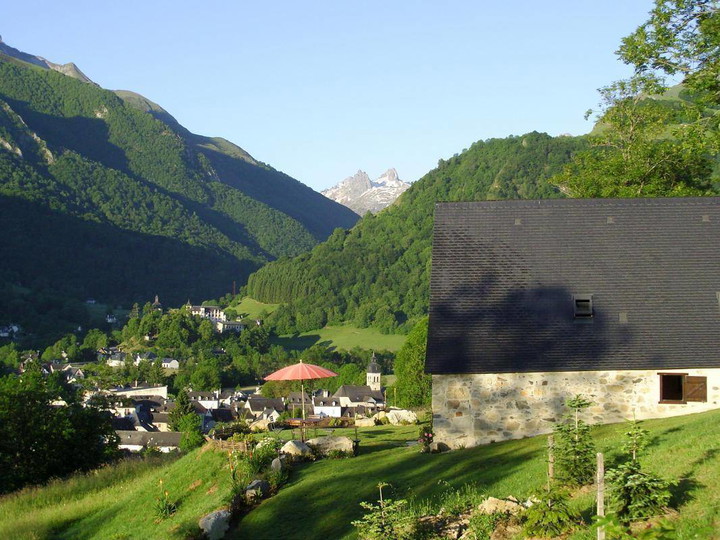 90 M² Gîte ∙ 2 Chambres ∙ 5 Personnes - Cauterets