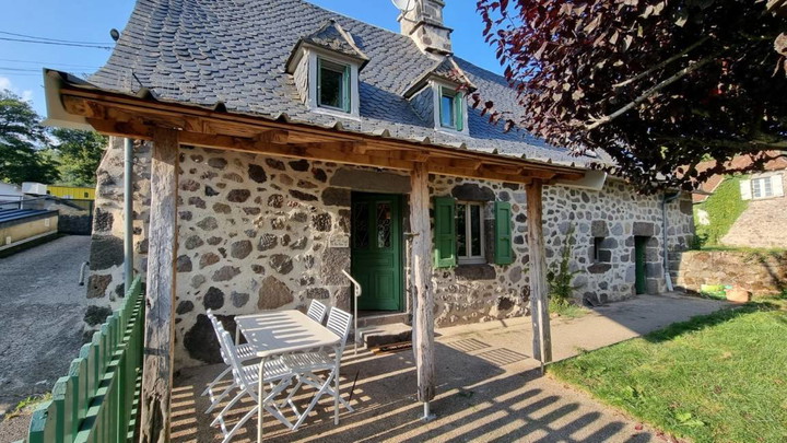 58 M² Cottage ∙ 2 Chambres ∙ 6 Personnes - Salers