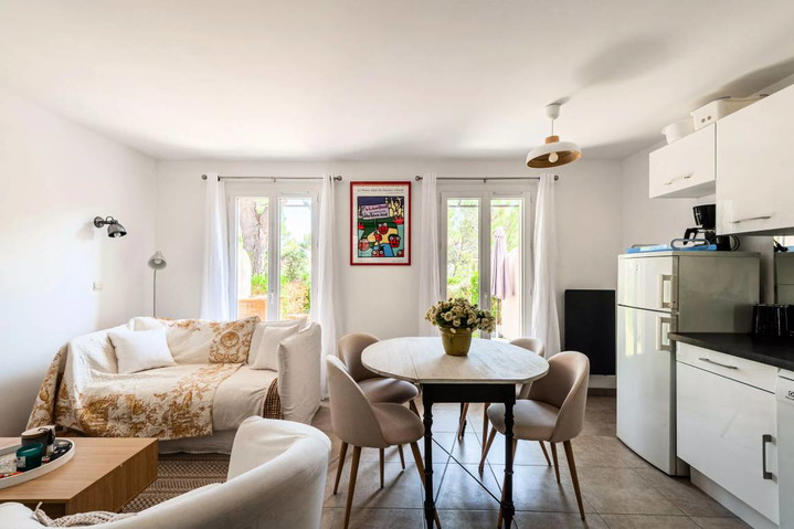57 M² Maison De Vacances ∙ 2 Chambres ∙ 6 Personnes - Lambesc