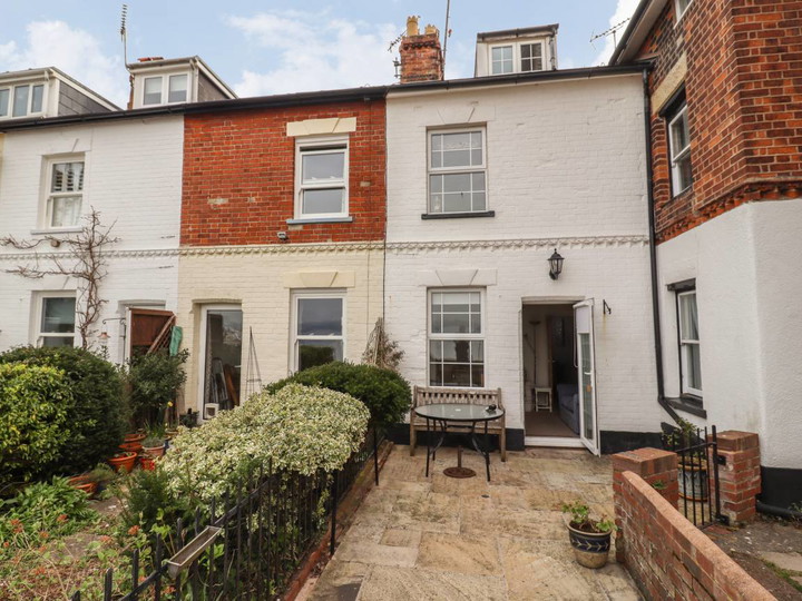 Cottage ∙ 3 Bedrooms ∙ 6 Guests - Topsham
