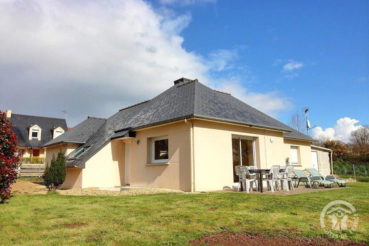 90 M² Gîte ∙ 2 Chambres ∙ 4 Personnes - Trégastel