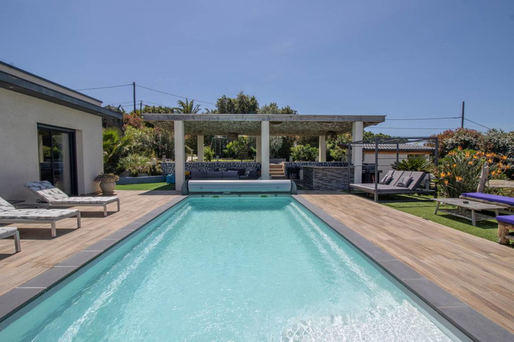 160 M² Villa ∙ 3 Chambres ∙ 6 Personnes - Porticcio