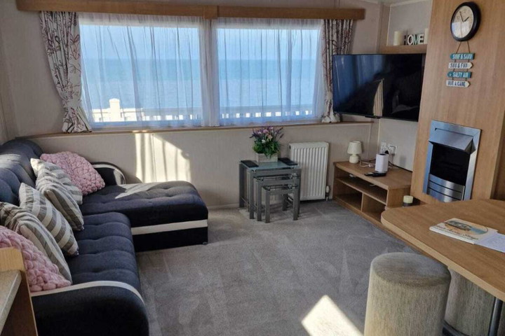 Lodge ∙ 3 Bedrooms ∙ 6 Guests - Wales
