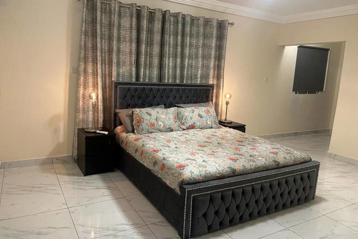 90 M² Apartamento ∙ 3 Habitaciones ∙ 6 Huéspedes - Freetown
