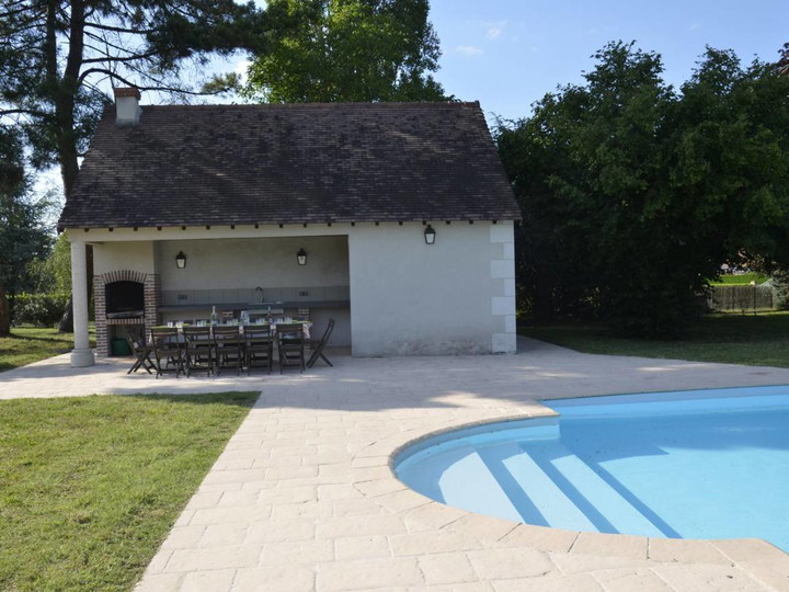 300 M² Cottage ∙ 5 Chambres ∙ 12 Personnes - Montrichard