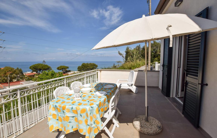 57 M² House ∙ 2 Bedrooms ∙ 4 Guests - Castellabate