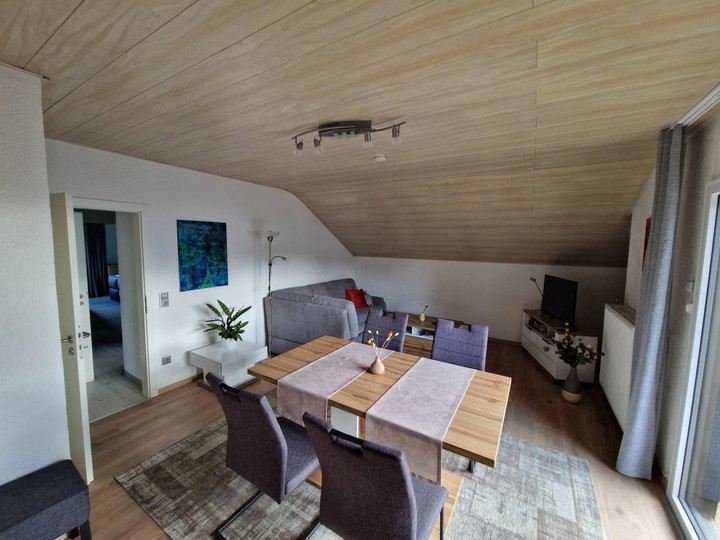85 M² Appartement ∙ 2 Slaapkamers ∙ 5 Gasten - Saarbrücken