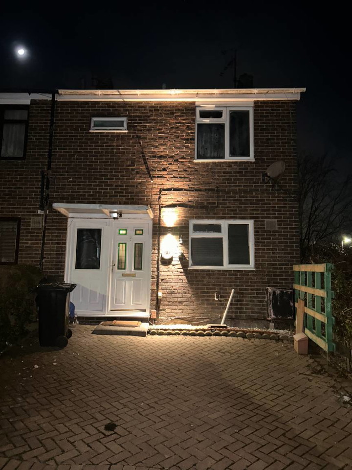 68 M² House ∙ 4 Bedrooms ∙ 6 Guests - Basildon