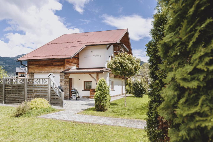 180 M² Chalet ∙ 4 Bedrooms ∙ 10 Guests - Zell am See