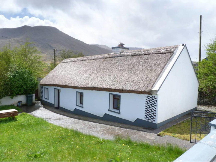 Cottage ∙ 2 Bedrooms ∙ 5 Guests - Galway