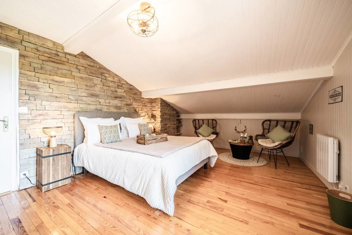 20 M² Chambre D'hôtes ∙ 1 Chambre ∙ 2 Personnes - Thônes