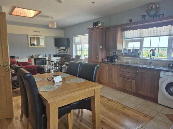 40 M² Cottage ∙ 2 Bedrooms ∙ 5 Guests - Kells