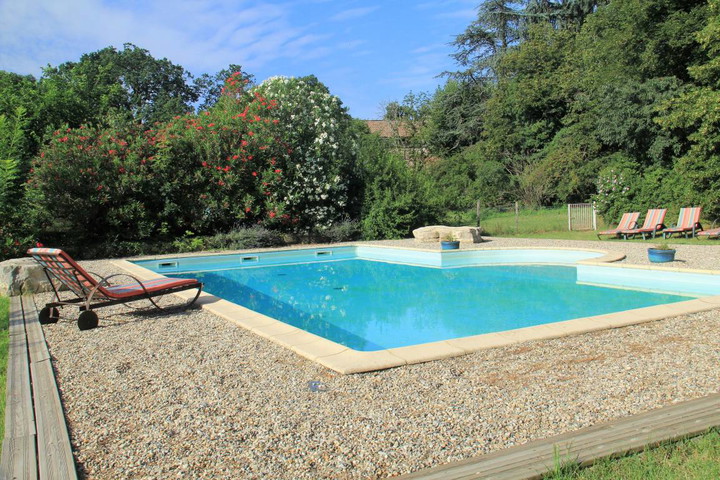 90 M² Cottage ∙ 3 Chambres ∙ 10 Personnes - Aubenas