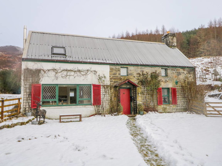 Cottage ∙ 2 Bedrooms ∙ 3 Guests - Loch Ness