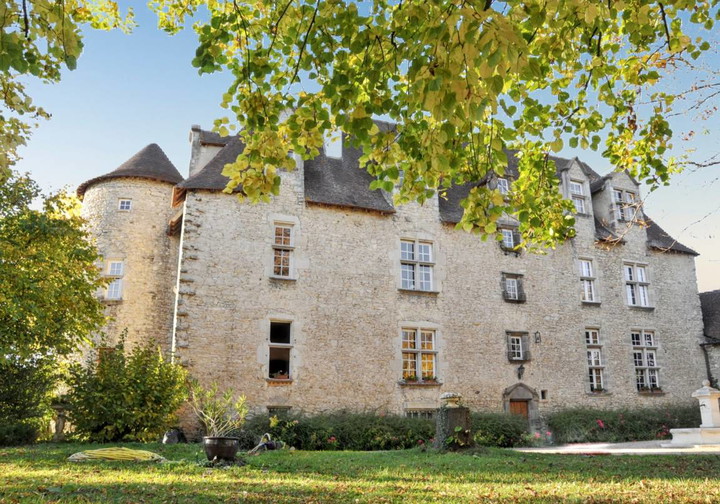 500 M² Château ∙ 6 Chambres ∙ 15 Personnes - Puy-de-Dôme