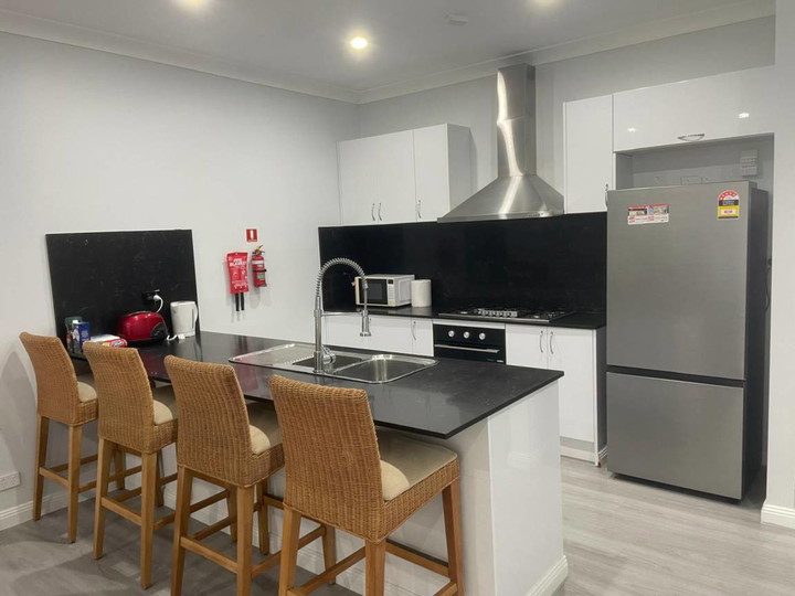 450 M² House ∙ 11 Bedrooms ∙ 16 Guests - Penrith