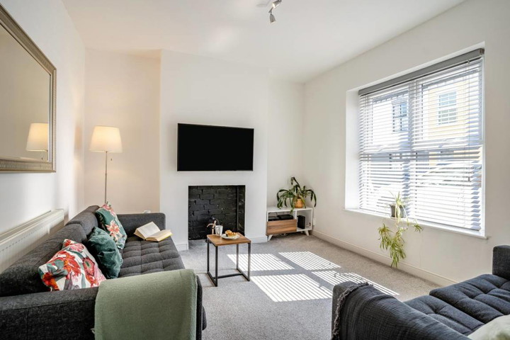 Landhaus ∙ 3 Schlafzimmer ∙ 6 Gäste - Cardiff